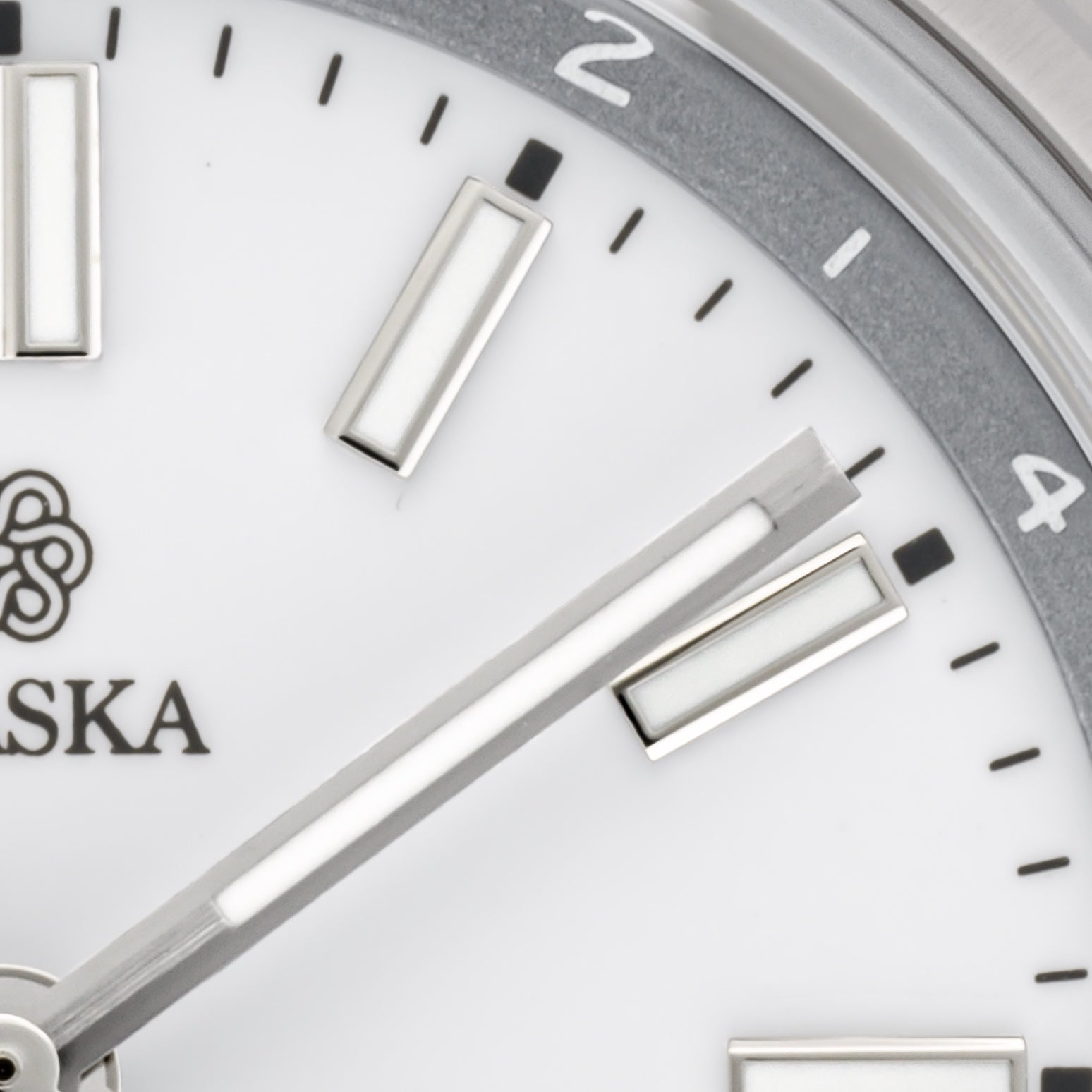 Arctic White | Venturer